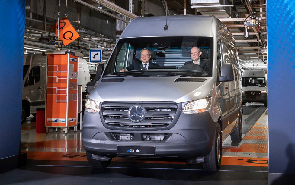 Första elektriska Sprintern har rullat av bandet - Tidningen PROFFS ...